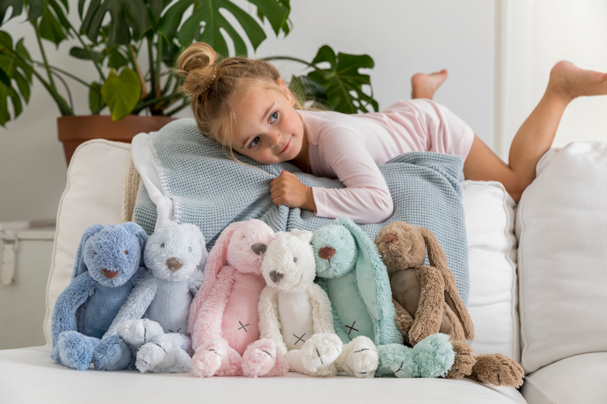 Richie Rabbit Ivory | Wonderlandworld